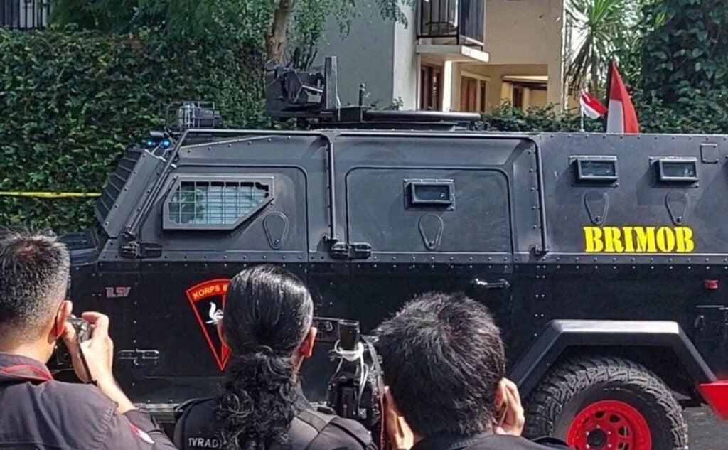 Police Armoured Vehicle Runs Over & Kills E-Hailing Rider During Anti ...