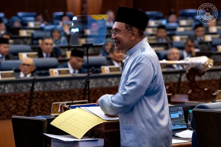 Govt Reveals Details of PTPTN Borrowers Who Will Be Barred From ...