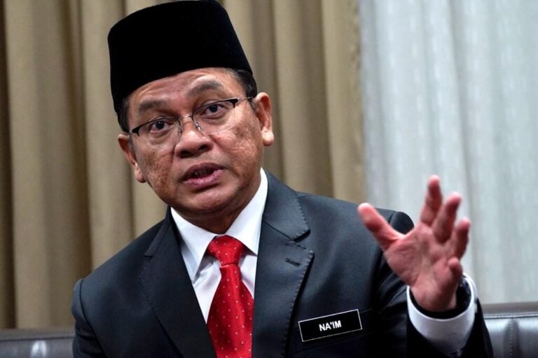 Religious Affairs Minister Says The Serving of Alcohol at Govt Events Can Tarnish Malaysia's ...