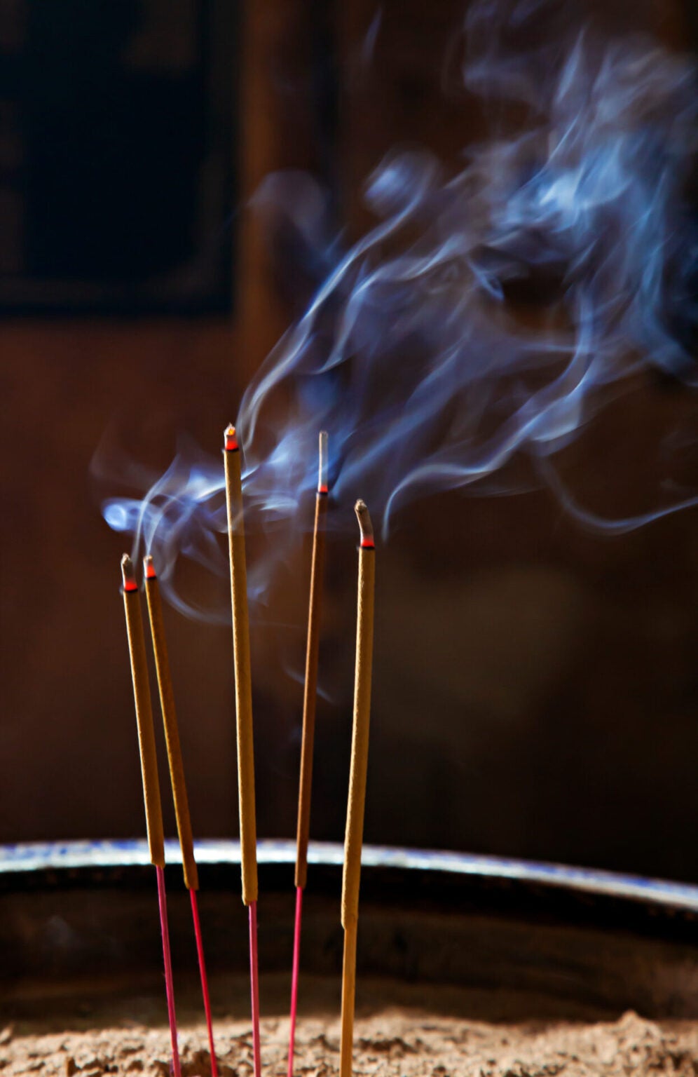 Singapore Flat Residents Frustrated by Uncle Burning Incense 3 Hours ...