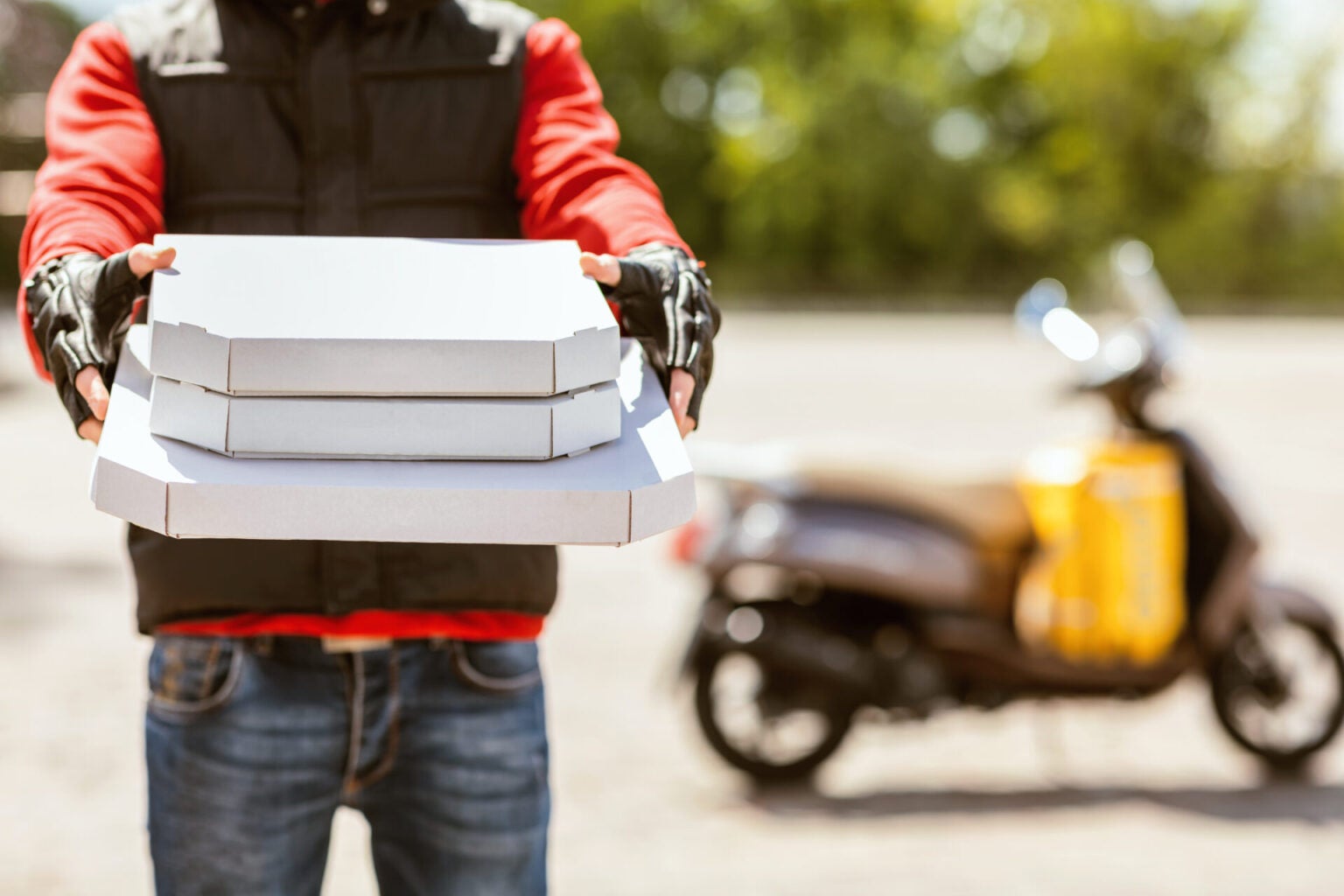 "I'm bringing home your favourite dish" - KL Delivery Rider's Final ...