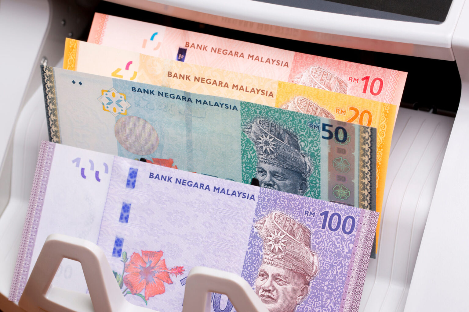 PMX Says Ringgit is Now the Best-Performing Currency in Asia at RM4.16 ...