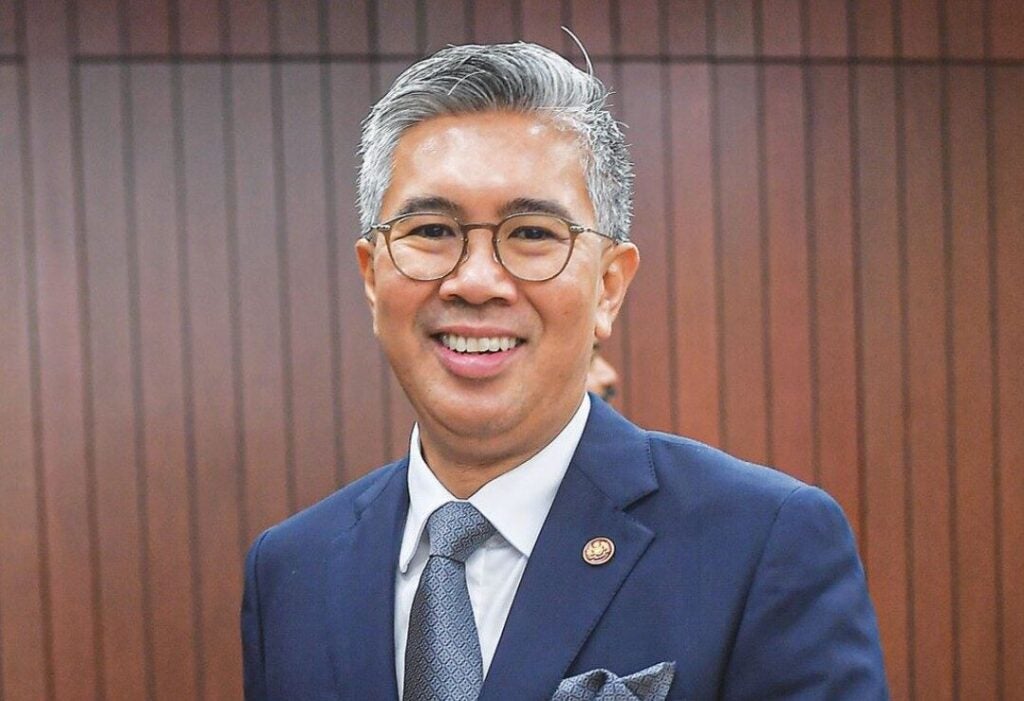 Tengku Zafrul Confirms He Will Resign as Minister on 2 Dec, Says MITI ...