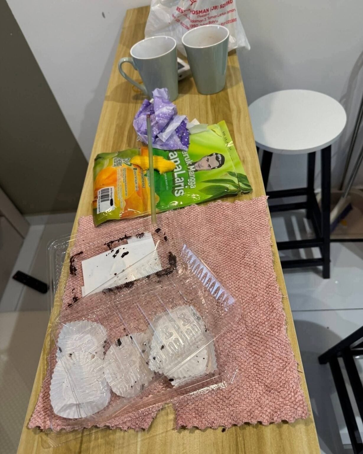M'sian Homestay Owner Finds Bed Soaked in 'Blood' After Denying Guest's ...