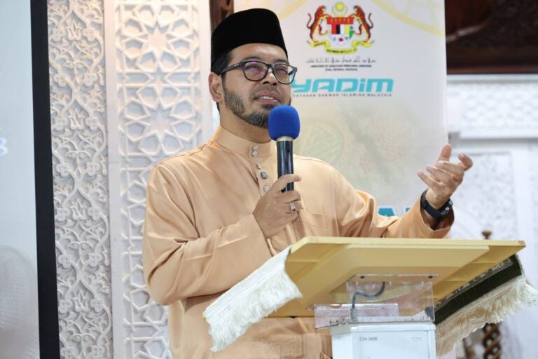 Religious Minister: Work Stress May Lead Malaysians to Join LGBT ...