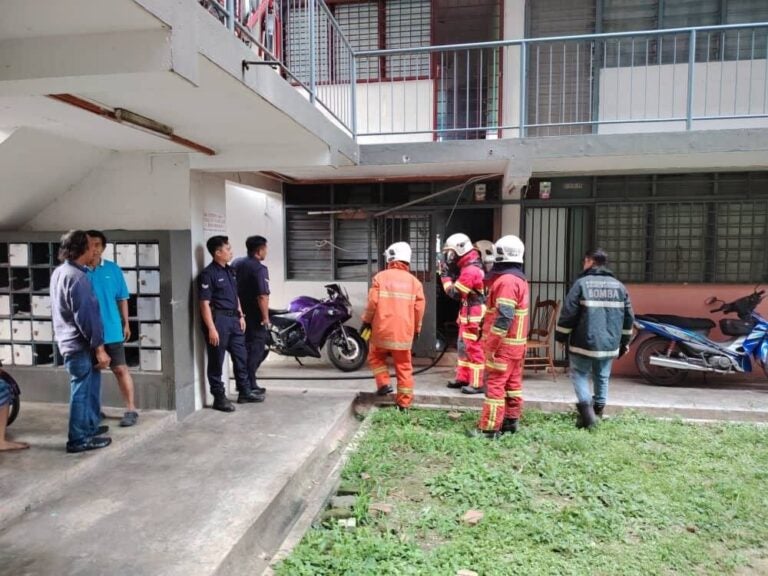 Bercham Flats Residents Rush Into Fire to Rescue Differently-Abled ...
