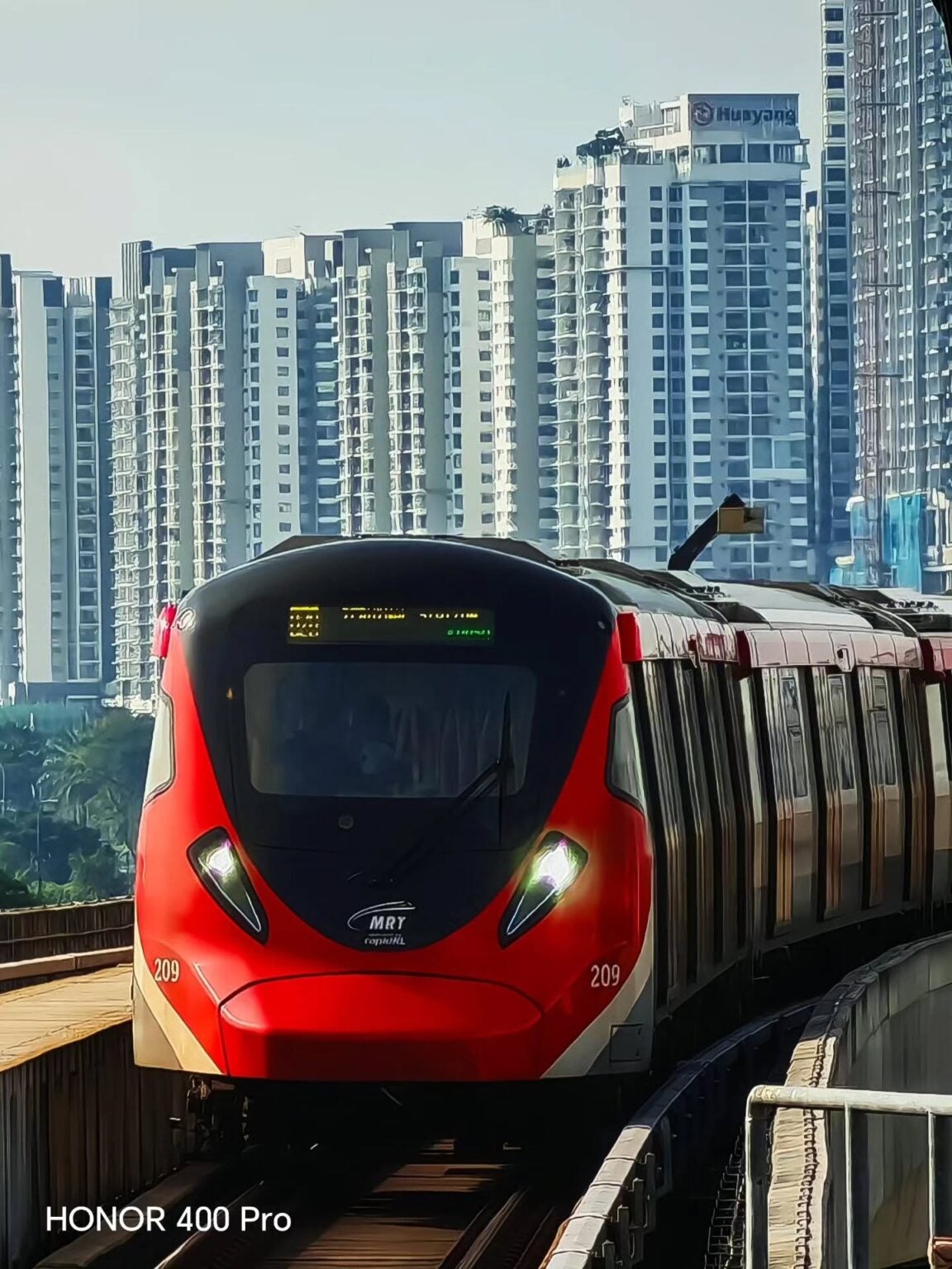 “We found mattresses” - MRT Cable Thieves Lived Underground for Days ...