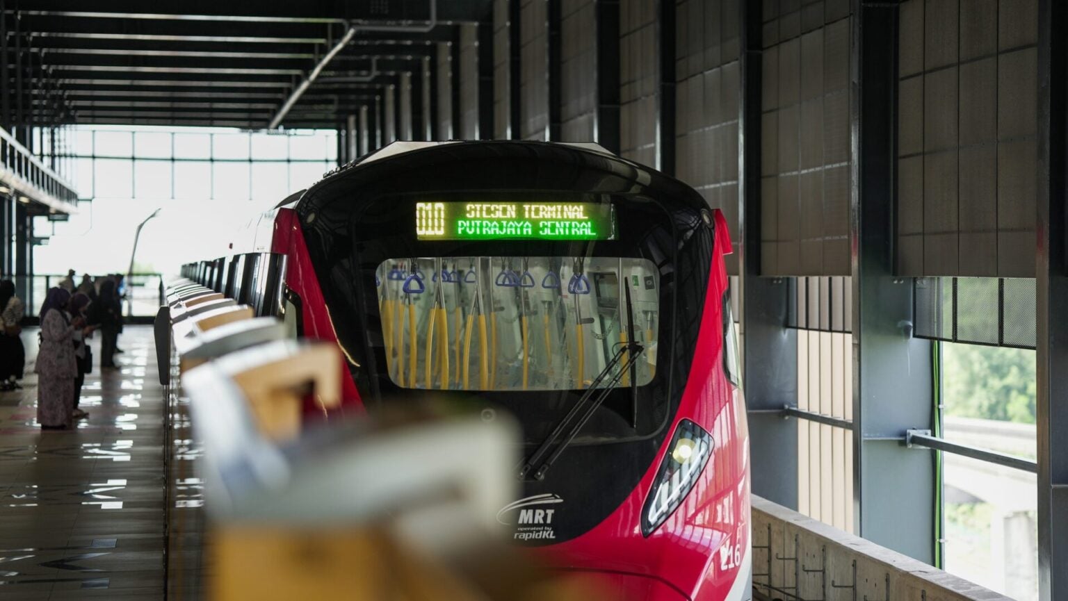 M'sians Frustrated as Peak-Hour Disruptions ‘Spread’ to MRT Putrajaya ...