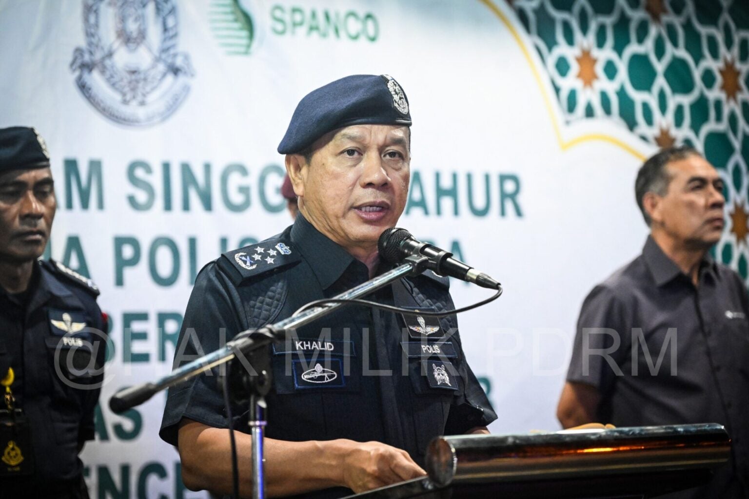 Teenagers Arrested Over IS Links & Planned Attacks on Police Stations ...