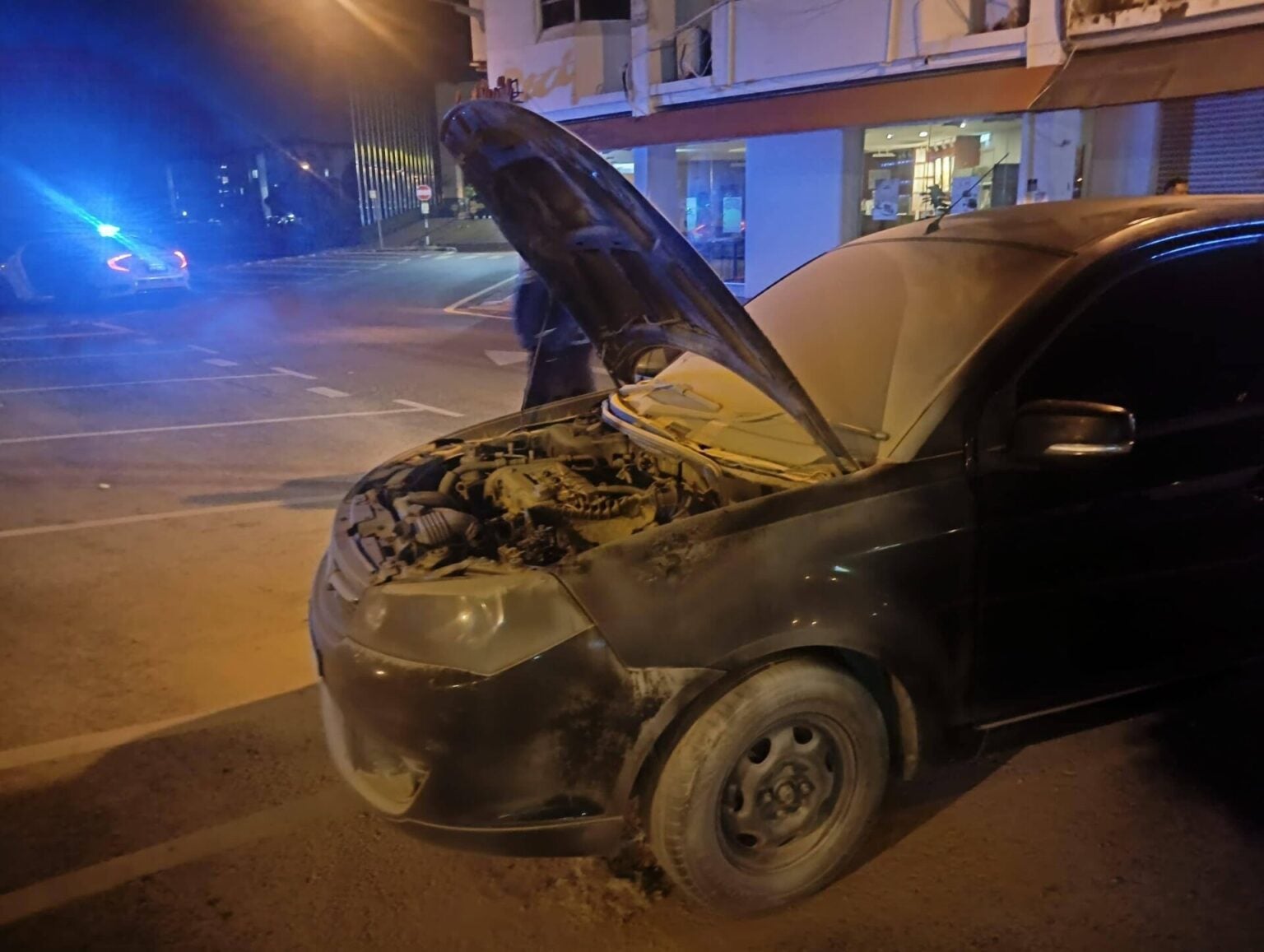 Miri Woman Narrowly Escapes Death as Police Pull Her from Burning Car ...